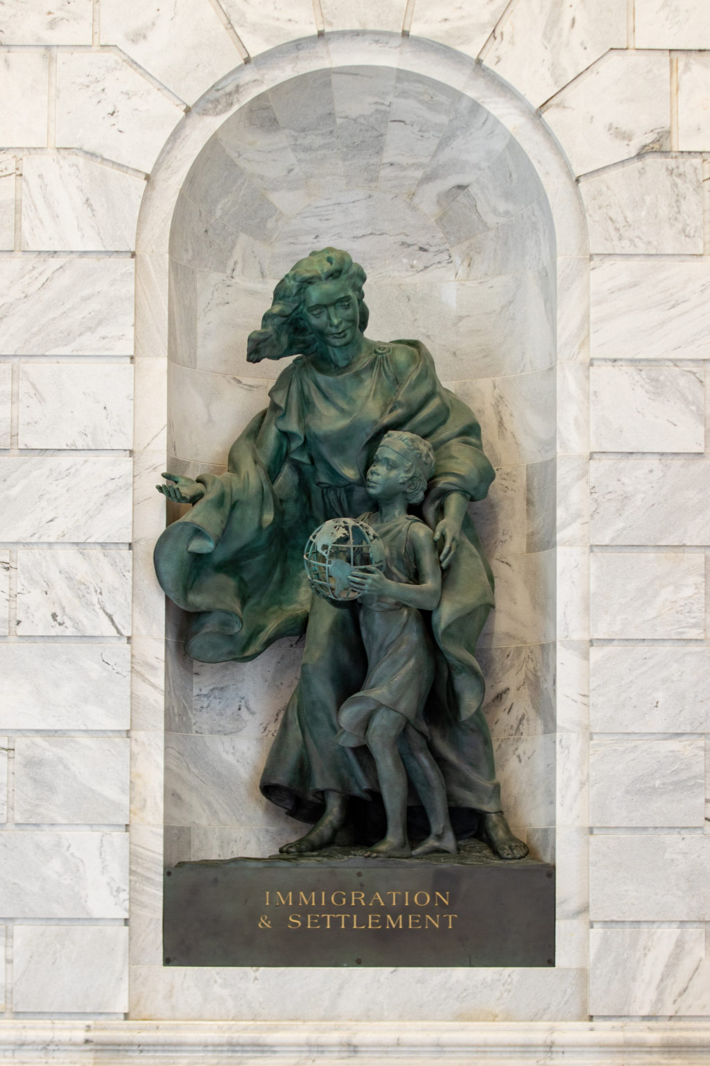Niche Sculptures | utahstatecapitol.utah.gov